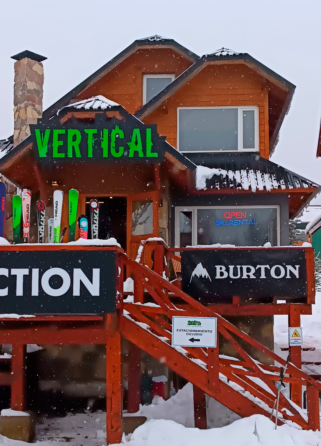 Bariloche – Vertical Ski & Snowboard