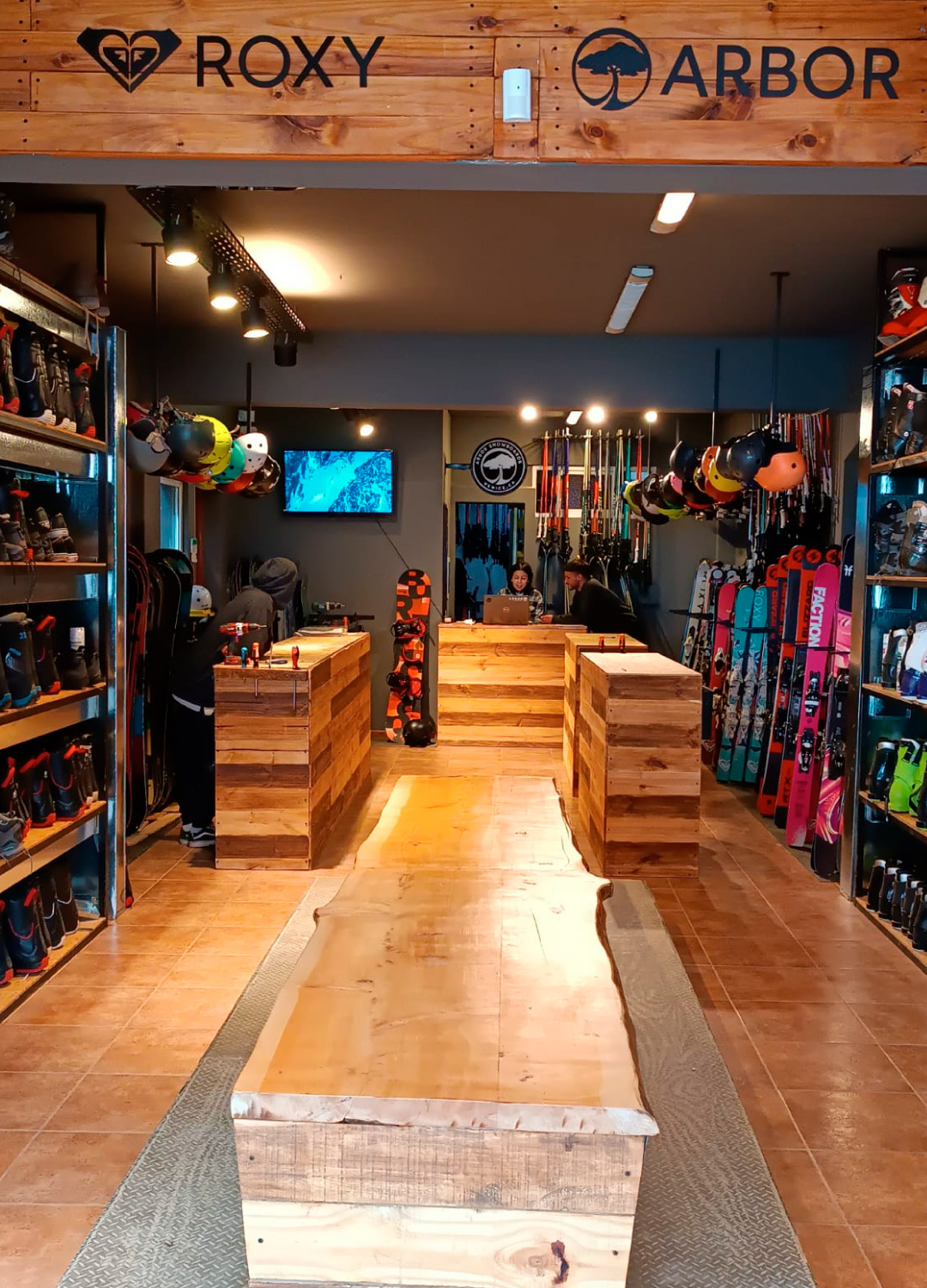 Bariloche – Vertical Ski & Snowboard